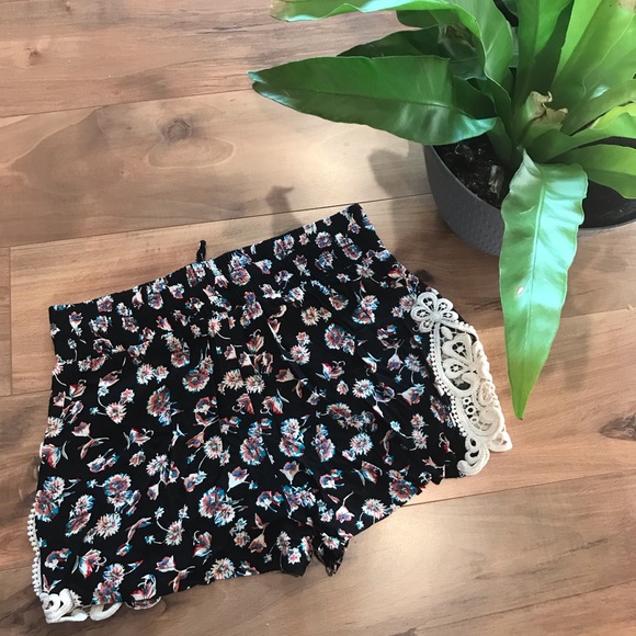 Xhilaration | Shorts | 25 Off Bundles Floral Flowy Shorts | Poshmark